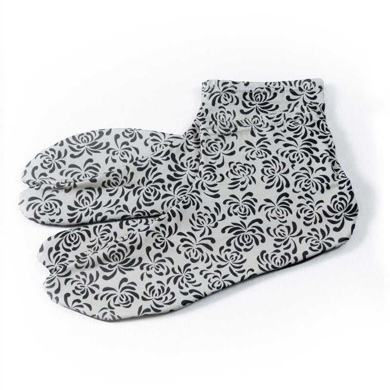 [Tabi] Tabi Socks (Chrysanthemum Pattern/Beige) – Ichimoku Online Store
